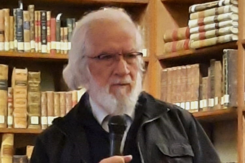 Gabriel Salazar: Seminario de Historia y Folclor - UC Radio Beethoven