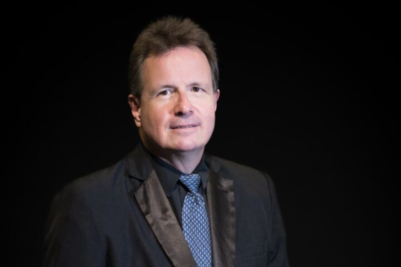 Emmanuel Siffert debuta con la Orquesta Usach - UC Radio Beethoven